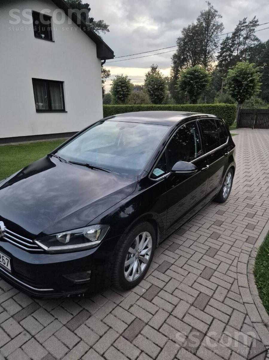 Melns Volkswagen Golf Sportsvan 2014 Rīga, ar dzinēja tilpumu 1.60 L un nobraukumu 208 tūkst. km par 9000 €, foto 3 vietnē AUTOMOTO.COM.LV