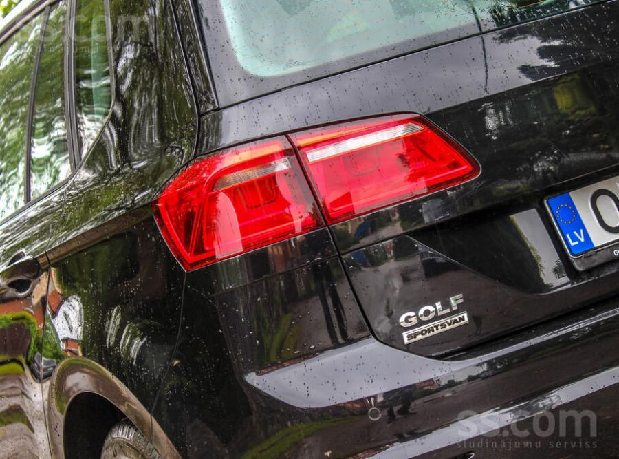Melns Volkswagen Golf Sportsvan 2014 Jelgava, ar dzinēja tilpumu 1.60 L un nobraukumu 313 tūkst. km par 5396 €, foto 21 vietnē AUTOMOTO.COM.LV