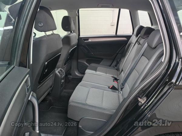 Melns Volkswagen Golf Sportsvan 2014 Viljandi, ar dzinēja tilpumu 1.20 L un nobraukumu 157 tūkst. km par 7190 €, foto 10 vietnē AUTOMOTO.COM.LV