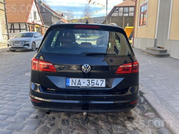 Melns Volkswagen Golf Sportsvan 2015 Jelgava, ar dzinēja tilpumu 1.60 L un nobraukumu 0 tūkst. km par 5590 €, foto 6 vietnē AUTOMOTO.COM.LV