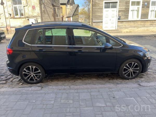 Melns Volkswagen Golf Sportsvan 2015 Jelgava, ar dzinēja tilpumu 1.60 L un nobraukumu 0 tūkst. km par 5590 €, foto 8 vietnē AUTOMOTO.COM.LV