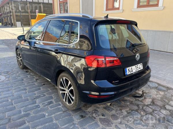 Black Volkswagen Golf Sportsvan 2015 in Jelgava, with an engine capacity of 1.60 L and mileage of 0 thousand km for 5590 €, photo 4 on AUTOMOTO.COM.LV