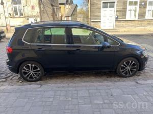 Melns Volkswagen Golf Sportsvan 2015 Jelgava, ar dzinēja tilpumu 1.60 L un nobraukumu 0 tūkst. km par 5590 €, foto 9 vietnē AUTOMOTO.COM.LV