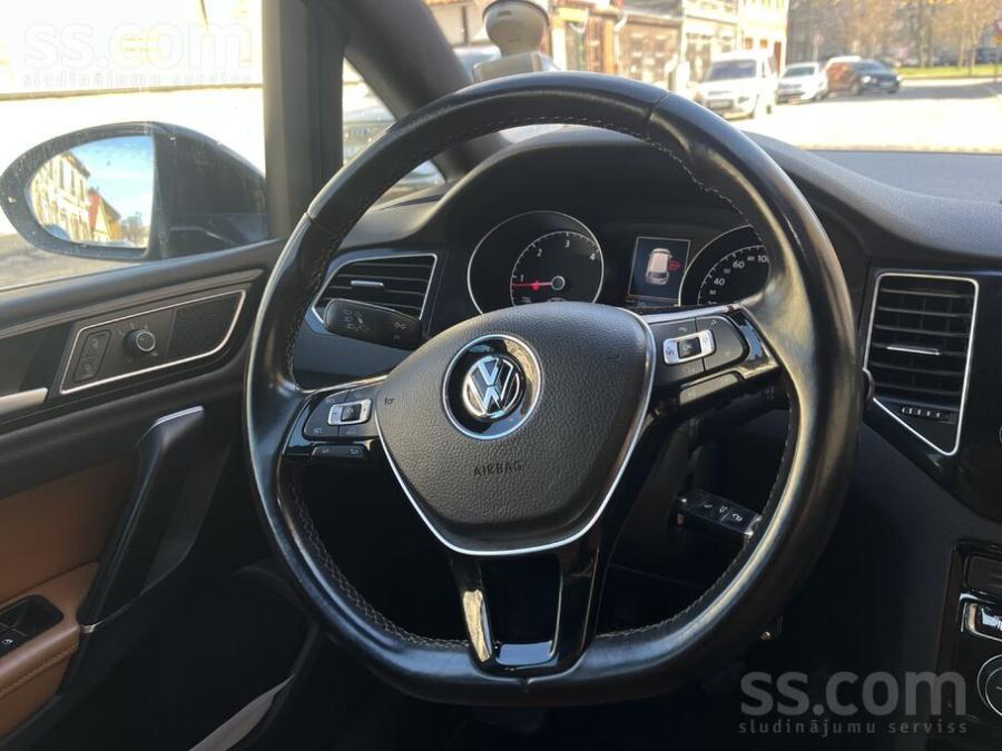 Melns Volkswagen Golf Sportsvan 2015 Jelgava, ar dzinēja tilpumu 1.60 L un nobraukumu 0 tūkst. km par 5590 €, foto 15 vietnē AUTOMOTO.COM.LV