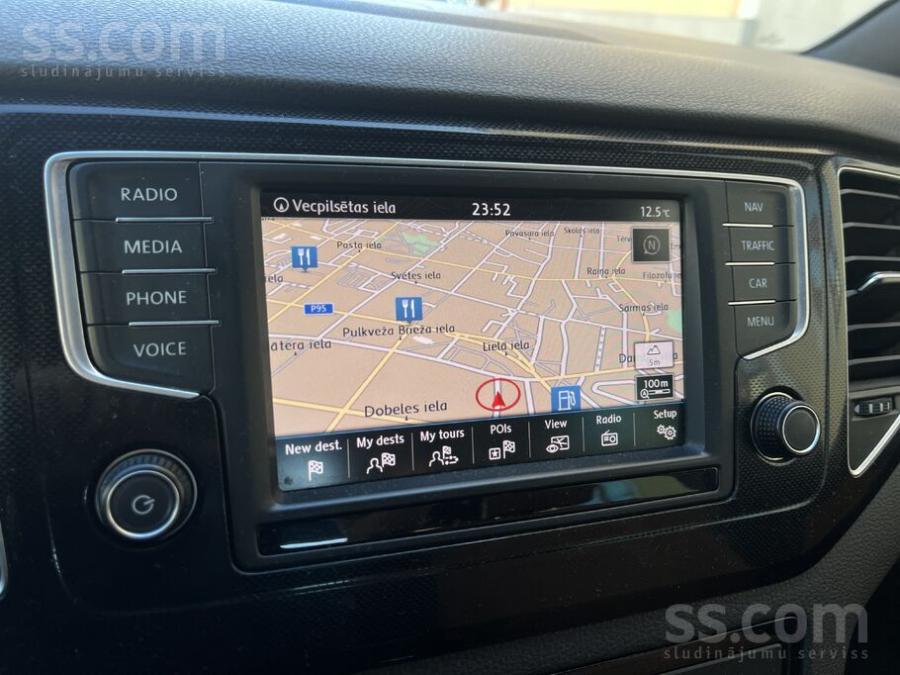 Melns Volkswagen Golf Sportsvan 2015 Jelgava, ar dzinēja tilpumu 1.60 L un nobraukumu 0 tūkst. km par 5590 €, foto 17 vietnē AUTOMOTO.COM.LV