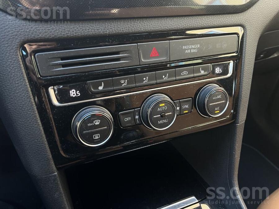 Melns Volkswagen Golf Sportsvan 2015 Jelgava, ar dzinēja tilpumu 1.60 L un nobraukumu 0 tūkst. km par 5590 €, foto 18 vietnē AUTOMOTO.COM.LV