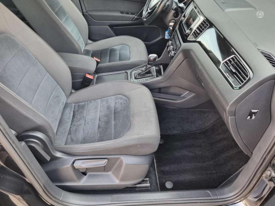 Melns Volkswagen Golf Sportsvan 2015 Šauļi, ar dzinēja tilpumu 1.97 L un nobraukumu 259 tūkst. km par 7900 €, foto 26 vietnē AUTOMOTO.COM.LV