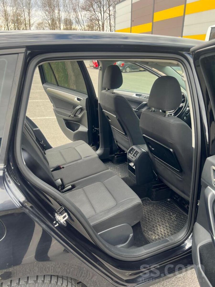 Melns Volkswagen Golf Sportsvan 2018 Rīga, ar dzinēja tilpumu 1.60 L un nobraukumu 275 tūkst. km par 7500 €, foto 11 vietnē AUTOMOTO.COM.LV