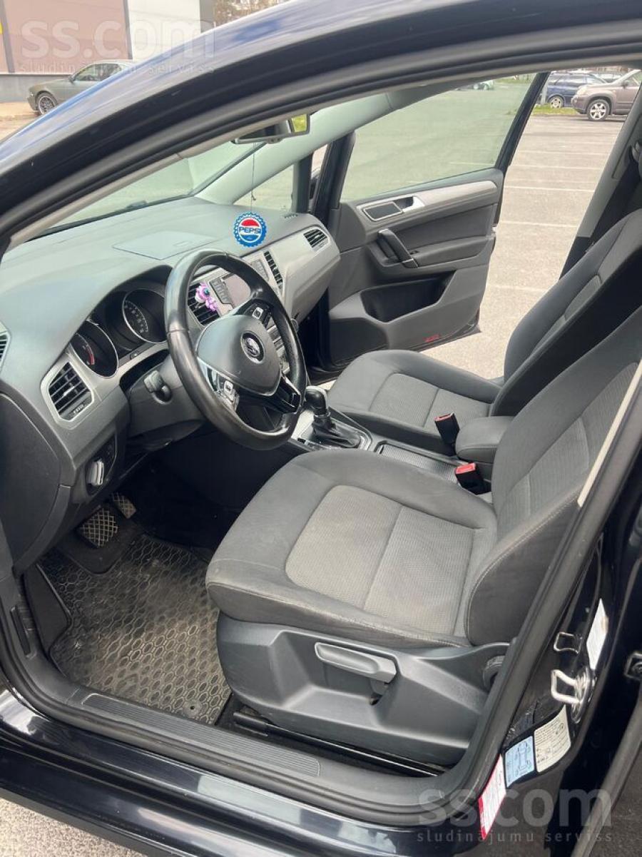 Melns Volkswagen Golf Sportsvan 2018 Rīga, ar dzinēja tilpumu 1.60 L un nobraukumu 275 tūkst. km par 7500 €, foto 12 vietnē AUTOMOTO.COM.LV