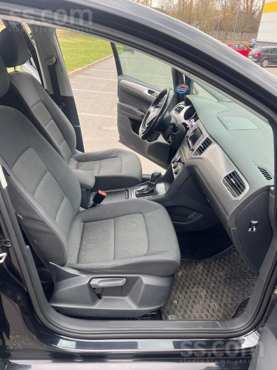 Melns Volkswagen Golf Sportsvan 2018 Rīga, ar dzinēja tilpumu 1.60 L un nobraukumu 275 tūkst. km par 7500 €, foto 13 vietnē AUTOMOTO.COM.LV