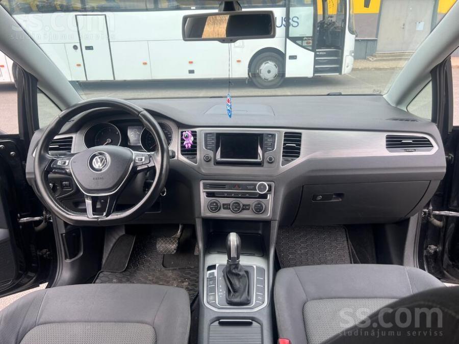 Melns Volkswagen Golf Sportsvan 2018 Rīga, ar dzinēja tilpumu 1.60 L un nobraukumu 275 tūkst. km par 7500 €, foto 14 vietnē AUTOMOTO.COM.LV