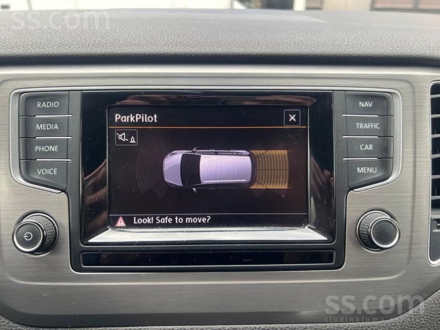 Melns Volkswagen Golf Sportsvan 2018 Rīga, ar dzinēja tilpumu 1.60 L un nobraukumu 275 tūkst. km par 7500 €, foto 19 vietnē AUTOMOTO.COM.LV