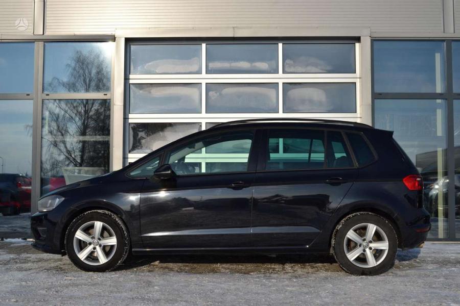 Melns Volkswagen Golf Sportsvan 2014 Viļņa, ar dzinēja tilpumu 1.60 L un nobraukumu 228 tūkst. km par 7500 €, foto 6 vietnē AUTOMOTO.COM.LV
