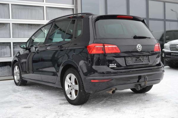 Black Volkswagen Golf Sportsvan 2014 in Vilnius, with an engine capacity of 1.60 L and mileage of 229 thousand km for 7000 €, photo 7 on AUTOMOTO.COM.LV