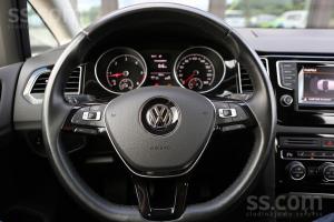 Melns Volkswagen Golf Sportsvan 2014 Tukums, ar dzinēja tilpumu 2.00 L un nobraukumu 233 tūkst. km par 9490 €, foto 13 vietnē AUTOMOTO.COM.LV
