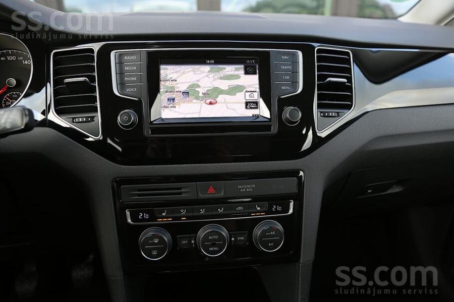 Melns Volkswagen Golf Sportsvan 2014 Tukums, ar dzinēja tilpumu 2.00 L un nobraukumu 233 tūkst. km par 9490 €, foto 15 vietnē AUTOMOTO.COM.LV