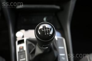 Melns Volkswagen Golf Sportsvan 2014 Tukums, ar dzinēja tilpumu 2.00 L un nobraukumu 233 tūkst. km par 9490 €, foto 20 vietnē AUTOMOTO.COM.LV