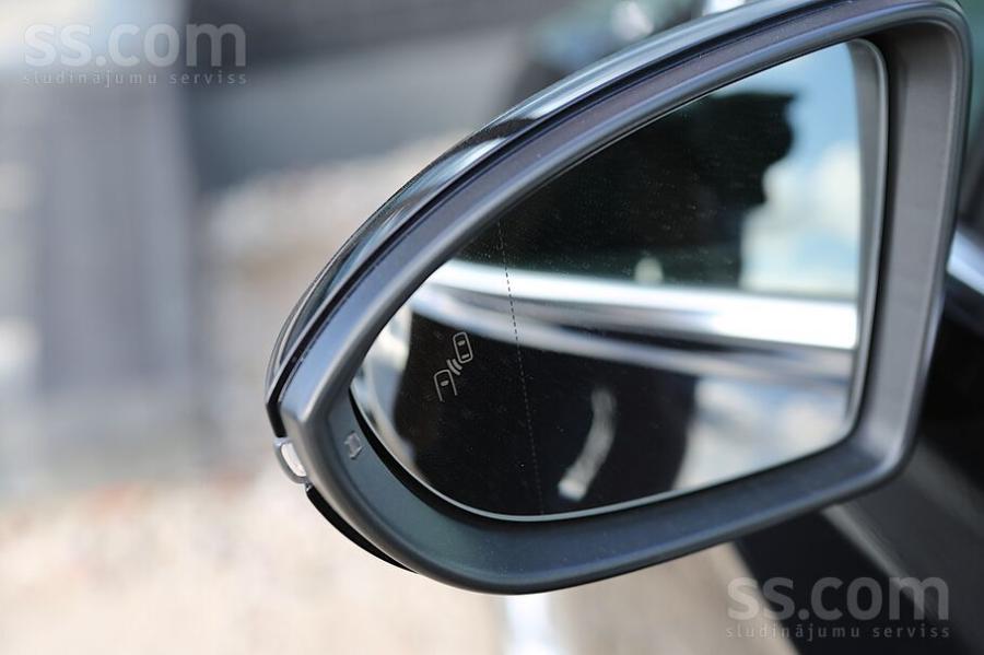 Melns Volkswagen Golf Sportsvan 2014 Tukums, ar dzinēja tilpumu 2.00 L un nobraukumu 233 tūkst. km par 9490 €, foto 24 vietnē AUTOMOTO.COM.LV