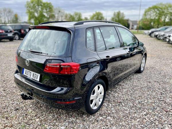 Melns Volkswagen Golf Sportsvan 2015 Kauņa, ar dzinēja tilpumu 1.20 L un nobraukumu 232 tūkst. km par 6500 €, foto 4 vietnē AUTOMOTO.COM.LV