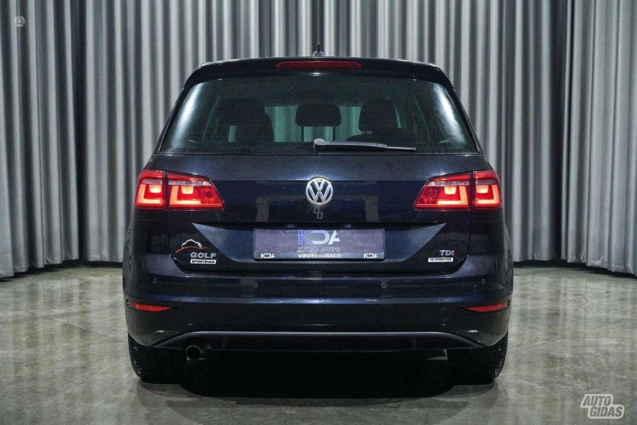 Black Volkswagen Golf Sportsvan 2015 in Marijampole, with an engine capacity of 1.60 L and mileage of 293 thousand km for 8450 €, photo 11 on AUTOMOTO.COM.LV