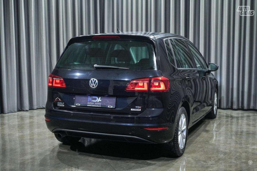 Black Volkswagen Golf Sportsvan 2015 in Marijampole, with an engine capacity of 1.60 L and mileage of 293 thousand km for 8450 €, photo 12 on AUTOMOTO.COM.LV