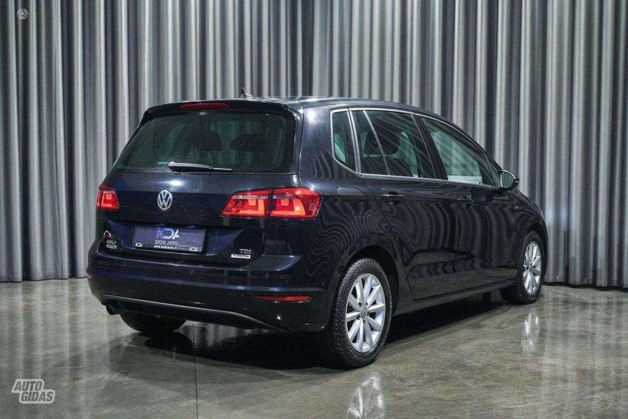 Black Volkswagen Golf Sportsvan 2015 in Marijampole, with an engine capacity of 1.60 L and mileage of 293 thousand km for 8450 €, photo 13 on AUTOMOTO.COM.LV