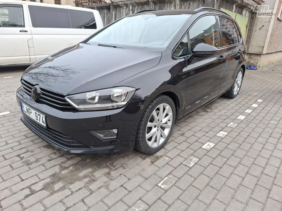 Black Volkswagen Golf Sportsvan 2015 in Klaipeda, with an engine capacity of 1.60 L and mileage of 238 thousand km for 7999 €, photo 3 on AUTOMOTO.COM.LV