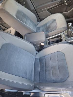 Black Volkswagen Golf Sportsvan 2015 in Klaipeda, with an engine capacity of 1.60 L and mileage of 238 thousand km for 7999 €, photo 16 on AUTOMOTO.COM.LV