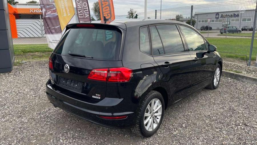 Melns Volkswagen Golf Sportsvan 2015 Marijampole, ar dzinēja tilpumu 1.60 L un nobraukumu 293 tūkst. km par 6990 €, foto 8 vietnē AUTOMOTO.COM.LV
