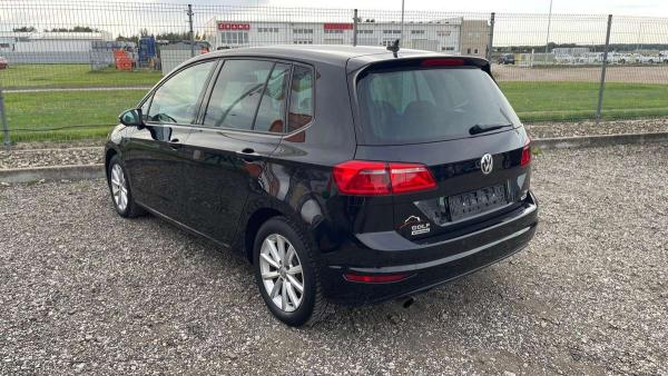 Black Volkswagen Golf Sportsvan 2015 in Marijampole, with an engine capacity of 1.60 L and mileage of 293 thousand km for 6990 €, photo 10 on AUTOMOTO.COM.LV
