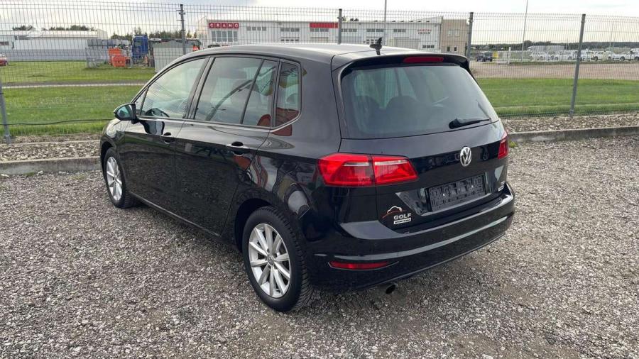 Melns Volkswagen Golf Sportsvan 2015 Marijampole, ar dzinēja tilpumu 1.60 L un nobraukumu 293 tūkst. km par 6990 €, foto 10 vietnē AUTOMOTO.COM.LV