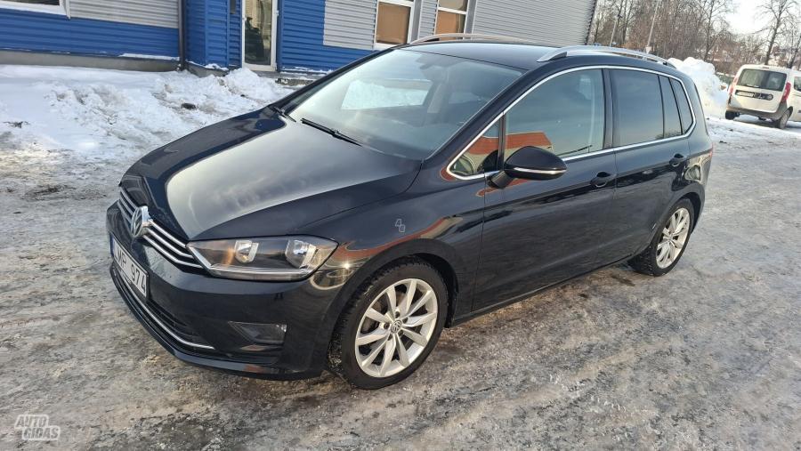 Black Volkswagen Golf Sportsvan 2016 in Klaipeda, with an engine capacity of 1.60 L and mileage of 223 thousand km for 7900 €, photo 1 on AUTOMOTO.COM.LV