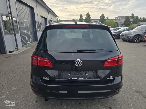 Black Volkswagen Golf Sportsvan 2016 in Utena, with an engine capacity of 1.60 L and mileage of 236 thousand km for 6950 €, photo 8 on AUTOMOTO.COM.LV