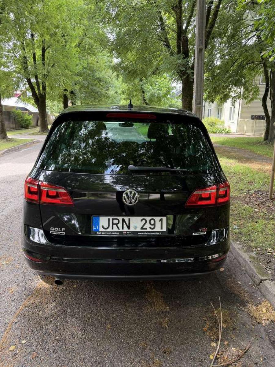 Melns Volkswagen Golf Sportsvan 2017 Kauņa, ar dzinēja tilpumu 1.60 L un nobraukumu 135 tūkst. km par 9000 €, foto 1 vietnē AUTOMOTO.COM.LV