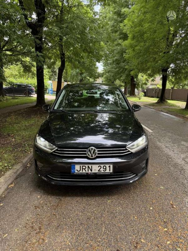 Melns Volkswagen Golf Sportsvan 2017 Kauņa, ar dzinēja tilpumu 1.60 L un nobraukumu 135 tūkst. km par 9000 €, foto 2 vietnē AUTOMOTO.COM.LV