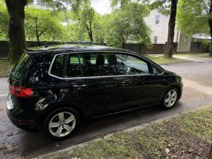 Melns Volkswagen Golf Sportsvan 2017 Kauņa, ar dzinēja tilpumu 1.60 L un nobraukumu 135 tūkst. km par 9000 €, foto 5 vietnē AUTOMOTO.COM.LV