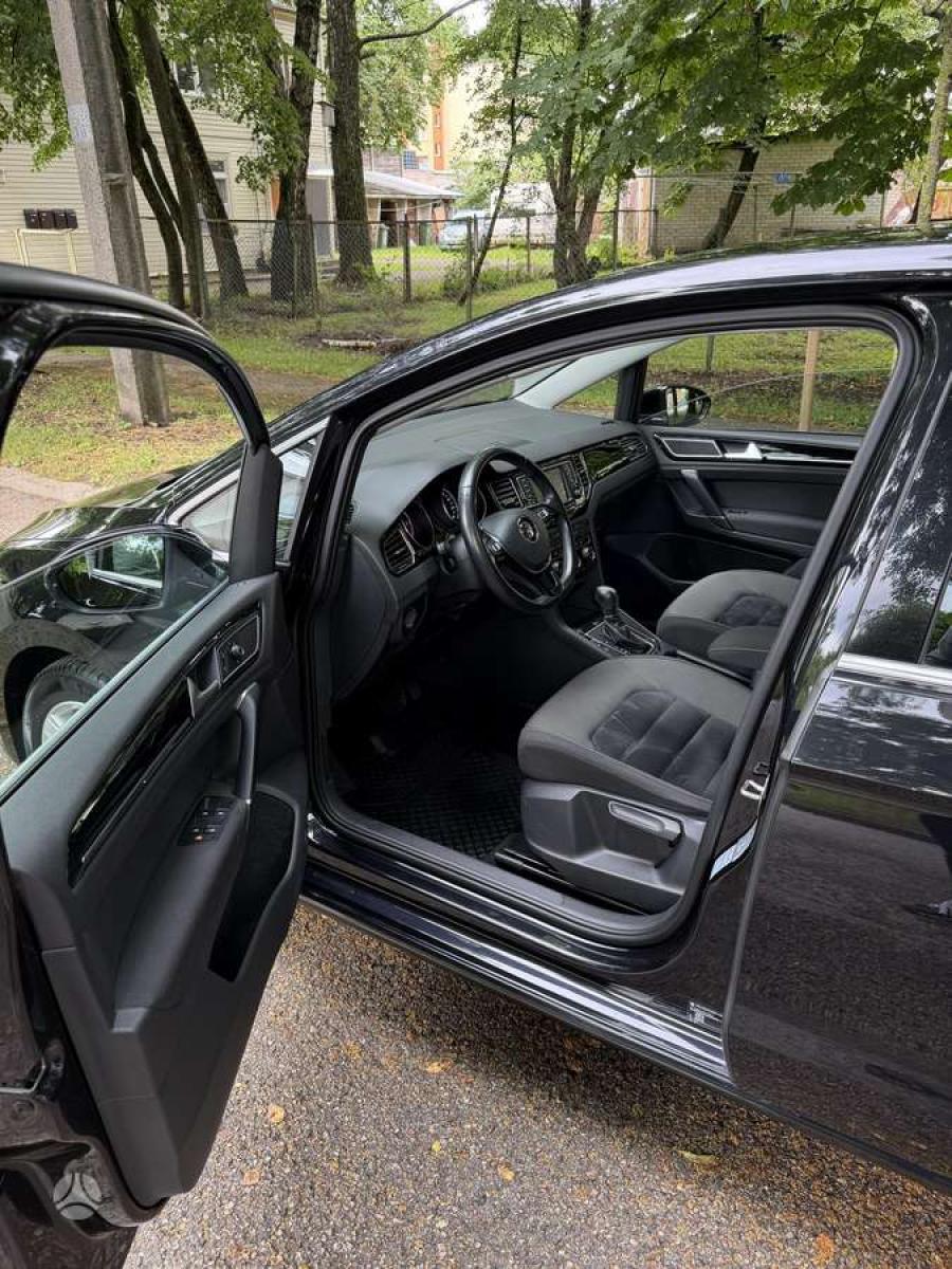 Melns Volkswagen Golf Sportsvan 2017 Kauņa, ar dzinēja tilpumu 1.60 L un nobraukumu 135 tūkst. km par 9000 €, foto 19 vietnē AUTOMOTO.COM.LV