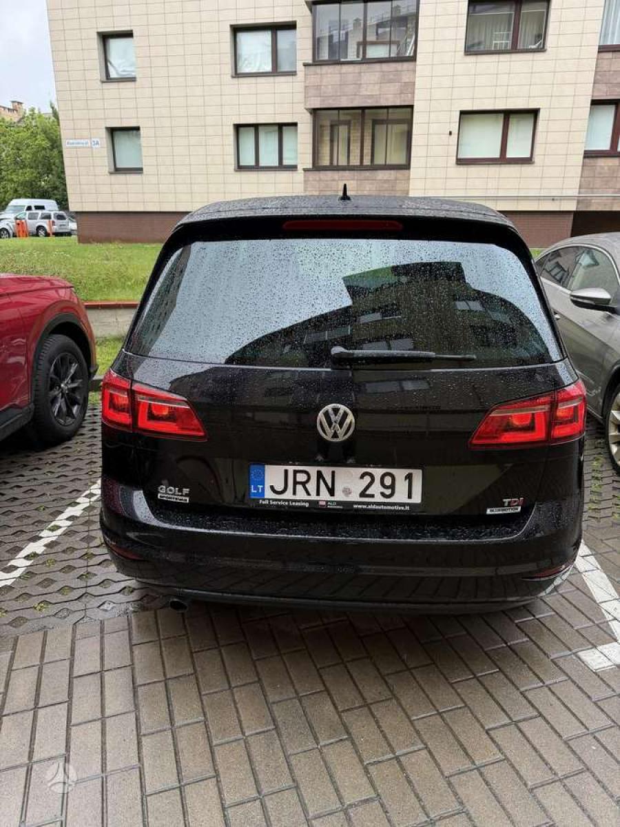 Melns Volkswagen Golf Sportsvan 2017 Kauņa, ar dzinēja tilpumu 1.60 L un nobraukumu 135 tūkst. km par 9000 €, foto 22 vietnē AUTOMOTO.COM.LV