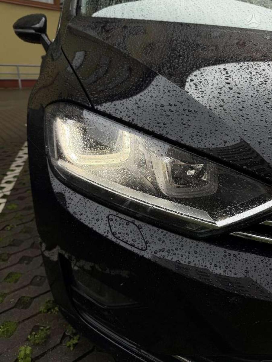 Melns Volkswagen Golf Sportsvan 2017 Kauņa, ar dzinēja tilpumu 1.60 L un nobraukumu 135 tūkst. km par 9000 €, foto 23 vietnē AUTOMOTO.COM.LV