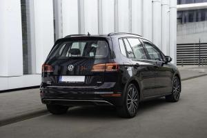 Black Volkswagen Golf Sportsvan 2019 in Vilnius, with an engine capacity of 1.50 L and mileage of 105 thousand km for 16475 €, photo  on AUTOMOTO.COM.LV