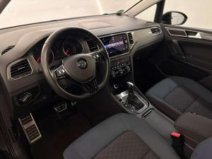 Black Volkswagen Golf Sportsvan 2019 in Marijampole, with an engine capacity of 1.60 L and mileage of 195 thousand km for 11999 €, photo 3 on AUTOMOTO.COM.LV