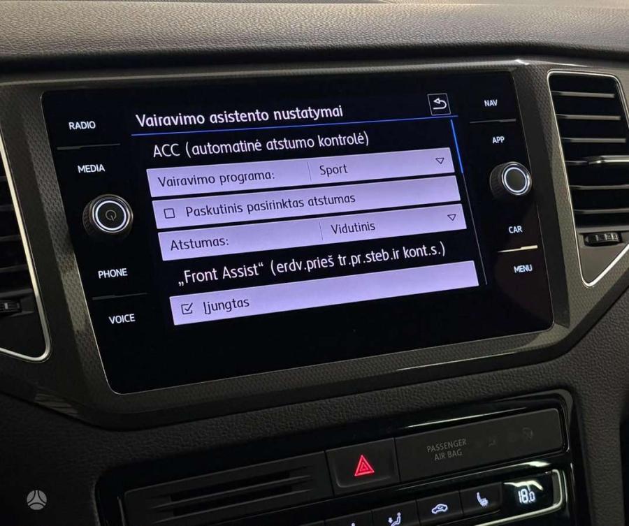 Black Volkswagen Golf Sportsvan 2019 in Marijampole, with an engine capacity of 1.60 L and mileage of 195 thousand km for 11999 €, photo 13 on AUTOMOTO.COM.LV