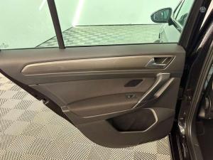 Black Volkswagen Golf Sportsvan 2019 in Marijampole, with an engine capacity of 1.60 L and mileage of 195 thousand km for 11999 €, photo 20 on AUTOMOTO.COM.LV