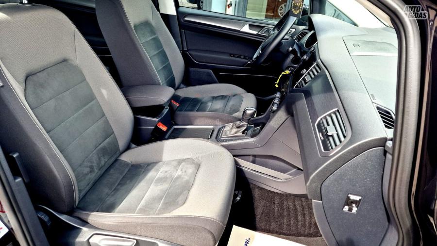 Black Volkswagen Golf Sportsvan 2019 in Kretinga, with an engine capacity of 1.50 L and mileage of 118 thousand km for 14250 €, photo 21 on AUTOMOTO.COM.LV