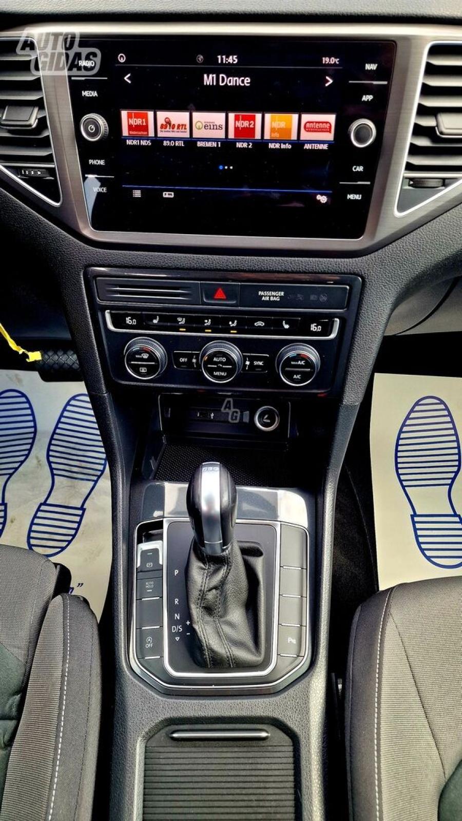 Black Volkswagen Golf Sportsvan 2019 in Kretinga, with an engine capacity of 1.50 L and mileage of 118 thousand km for 14250 €, photo 22 on AUTOMOTO.COM.LV