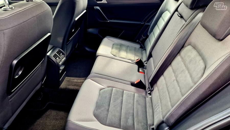Black Volkswagen Golf Sportsvan 2019 in Kretinga, with an engine capacity of 1.50 L and mileage of 118 thousand km for 14250 €, photo 25 on AUTOMOTO.COM.LV