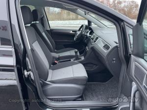 Black Volkswagen Golf Sportsvan 2017 in Viljandi, with an engine capacity of 1.20 L and mileage of 138 thousand km for 8980 €, photo 6 on AUTOMOTO.COM.LV
