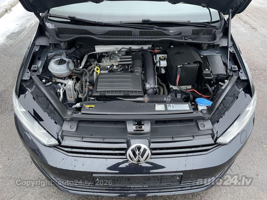 Black Volkswagen Golf Sportsvan 2017 in Viljandi, with an engine capacity of 1.20 L and mileage of 138 thousand km for 8980 €, photo 12 on AUTOMOTO.COM.LV