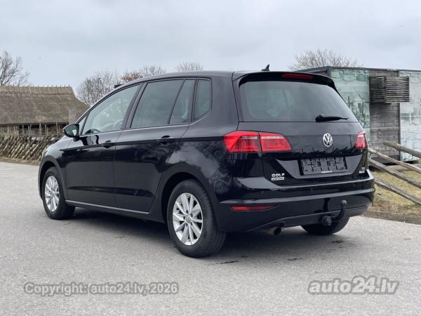 Melns Volkswagen Golf Sportsvan 2017 Viljandi, ar dzinēja tilpumu 1.20 L un nobraukumu 138 tūkst. km par 8980 €, foto 4 vietnē AUTOMOTO.COM.LV