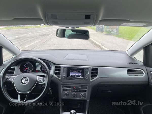 Black Volkswagen Golf Sportsvan 2017 in Viljandi, with an engine capacity of 1.20 L and mileage of 140 thousand km for 8780 €, photo 8 on AUTOMOTO.COM.LV